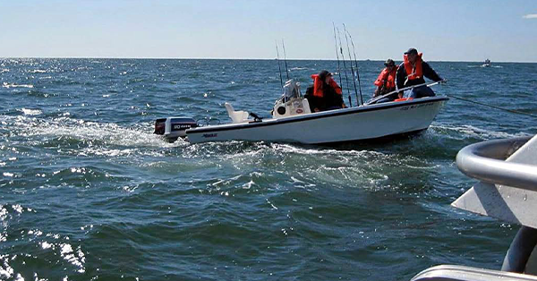 What to Do When the Deck is Awash | BoatUS