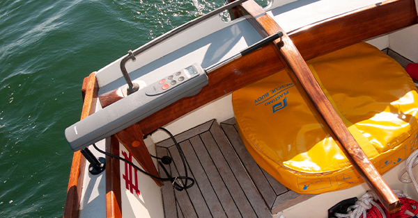 Tiller Pilot Installation | BoatUS