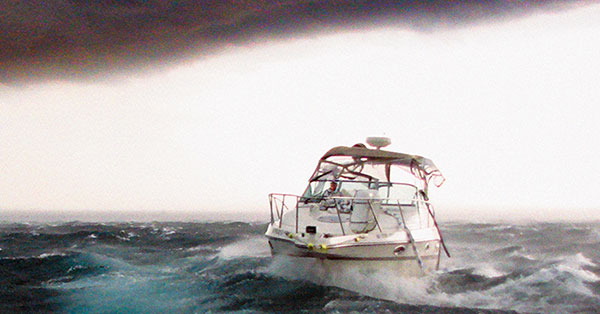 Staying Safe In Heavy Weather | BoatUS