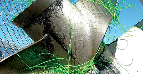 Removing Fishline From Props | BoatUS