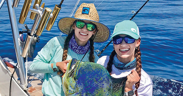 The Gale Force Twins: Boating’s New Influencers | BoatUS