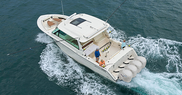 Crossover Cruiser: Grady-White Freedom 415 | BoatUS