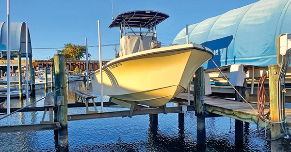 How to Load and Unload a Boat on a Lift | BoatUS